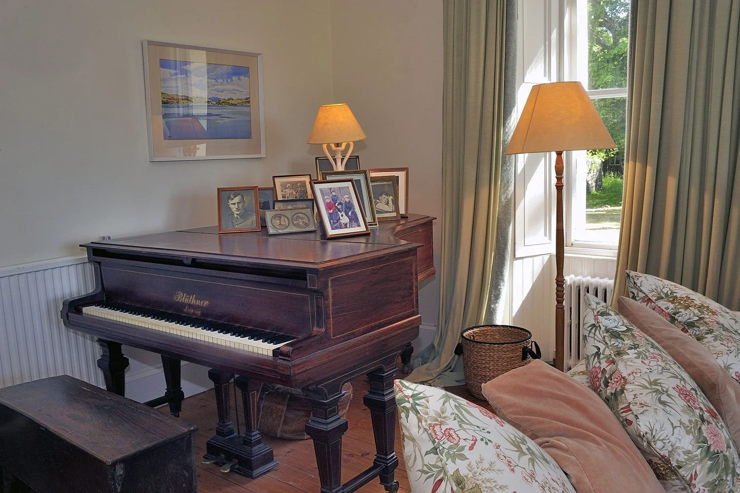 Traigh House Holidays