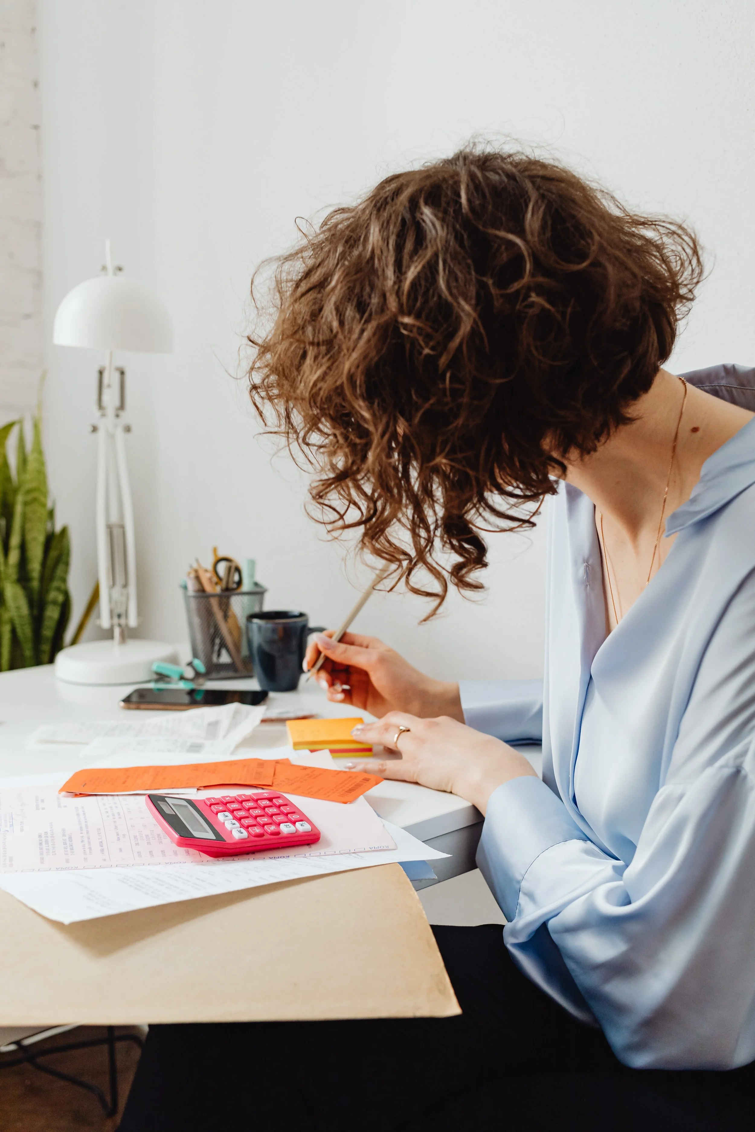 7 tips to help you stress less about money. — Mindfully Minding Me Therapy