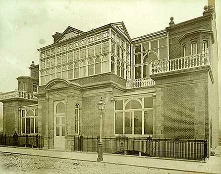 London's historic building: Colet House — Colet House