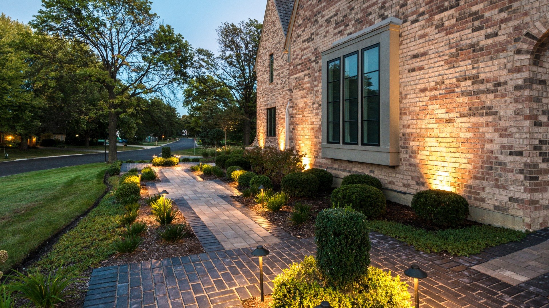 Paver Driveways & Walkways in Strongsville, Solon, Hudson, Avon, OH