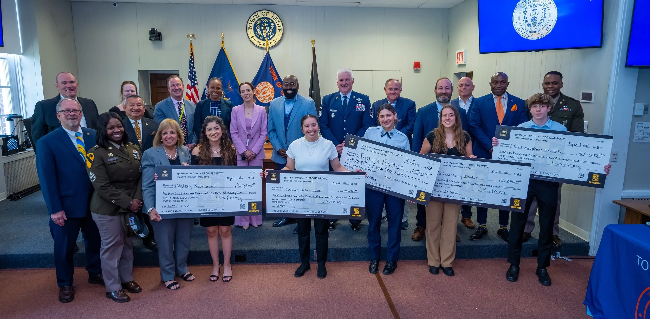 Minuteman Scholarship Recipients Honored — Fire Island News