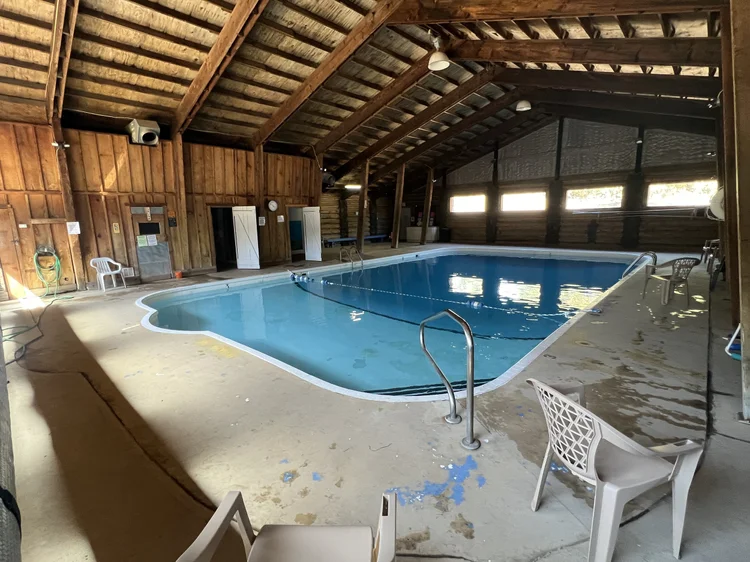 swimming-pool — Sundance Meadows
