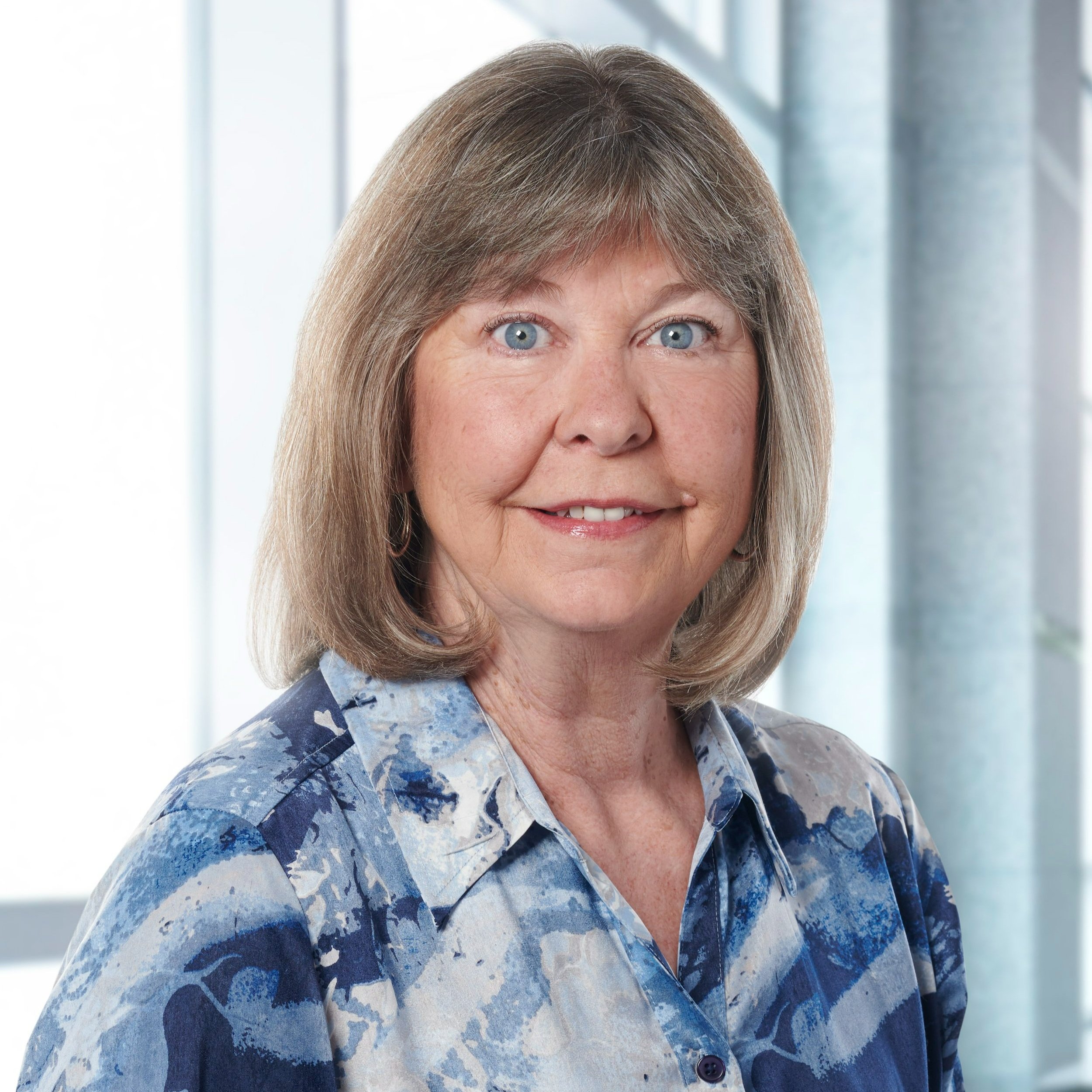 Frauenshuh — Nancy J. Hane