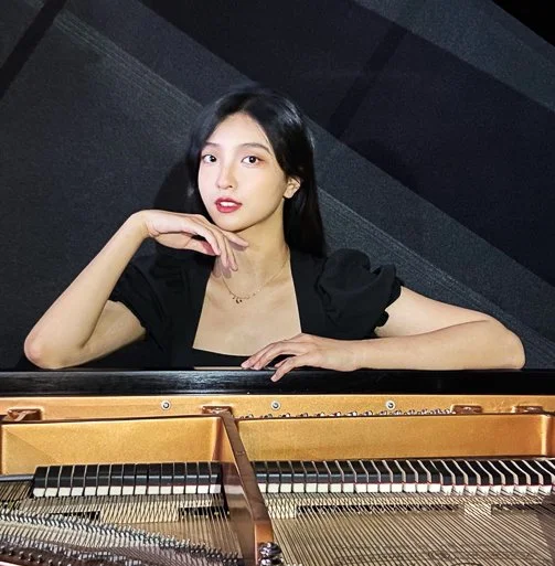 FLORIA LU • Piano — Chiron Music Academy