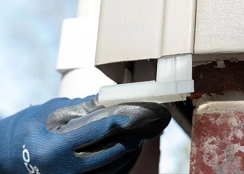 KritterCaps.com - Pest Exclusion for Vinyl Siding