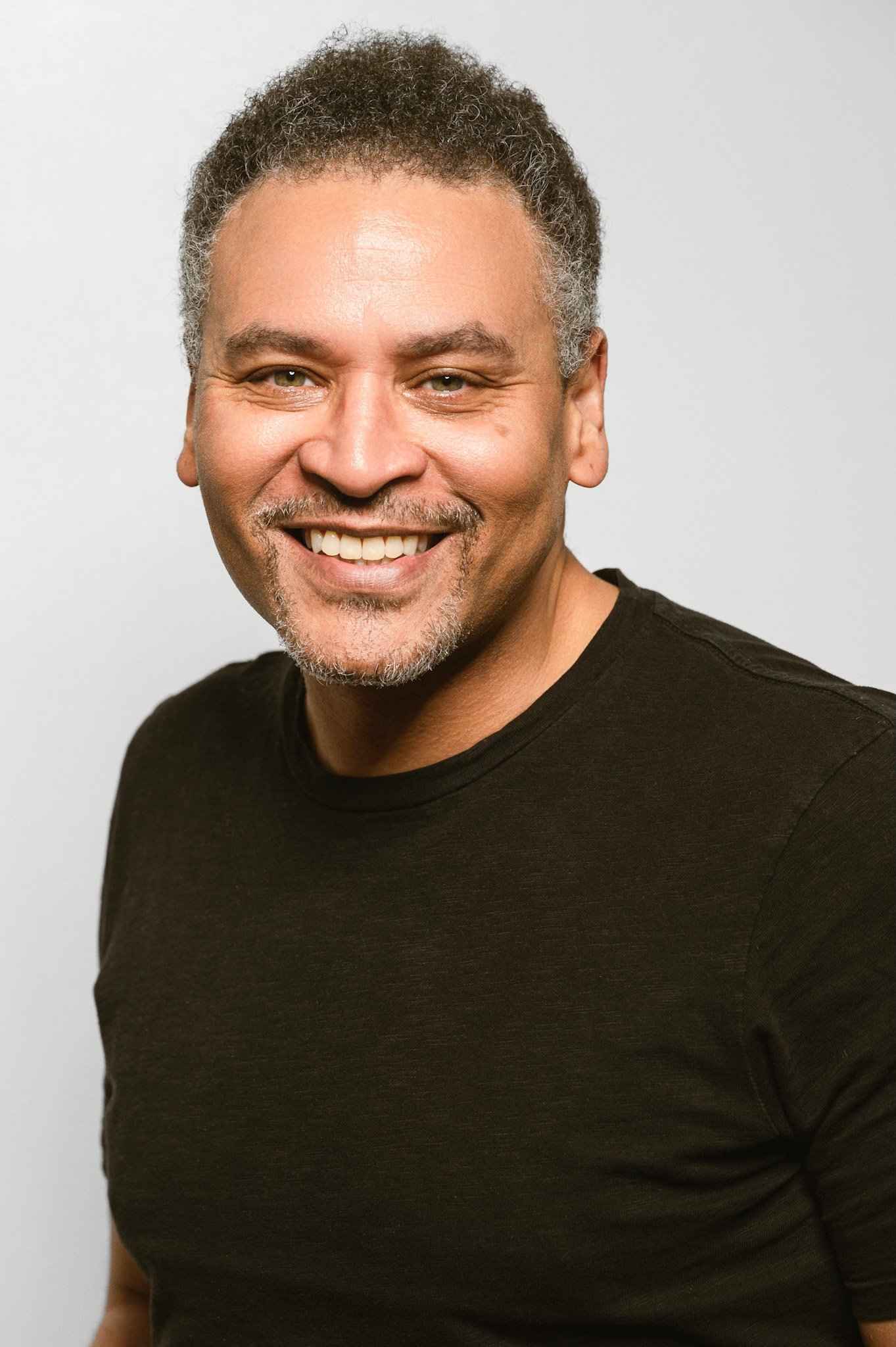 Meet The Songbirds — The Songbird Society