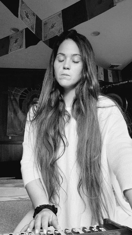 Lisa Annese - Sound Healer