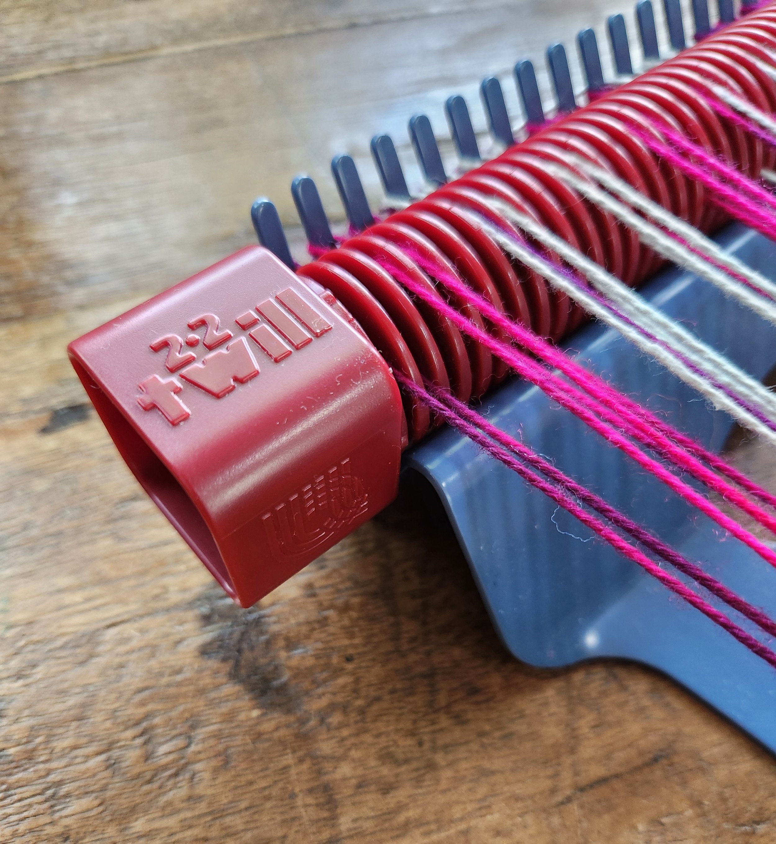 little handheld looms — the boomloom