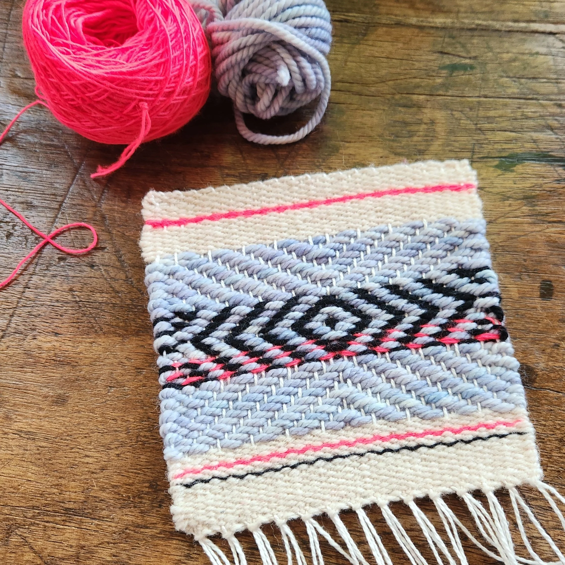 little handheld looms — the boomloom