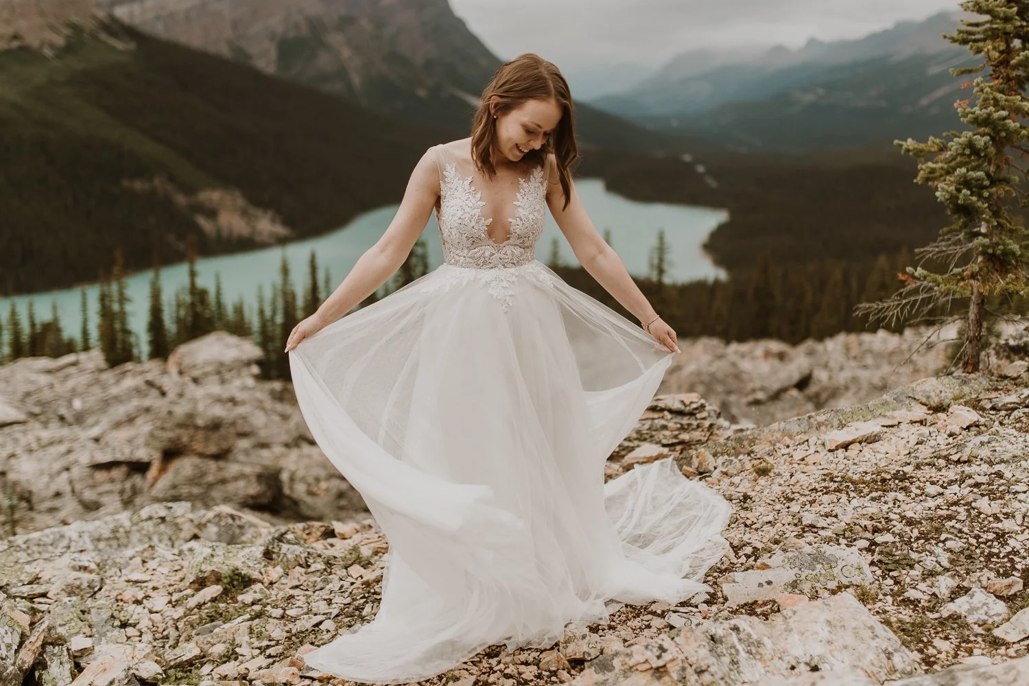 The 35 Best Online Stores to Shop for Elopement Dresses (Updated for ...