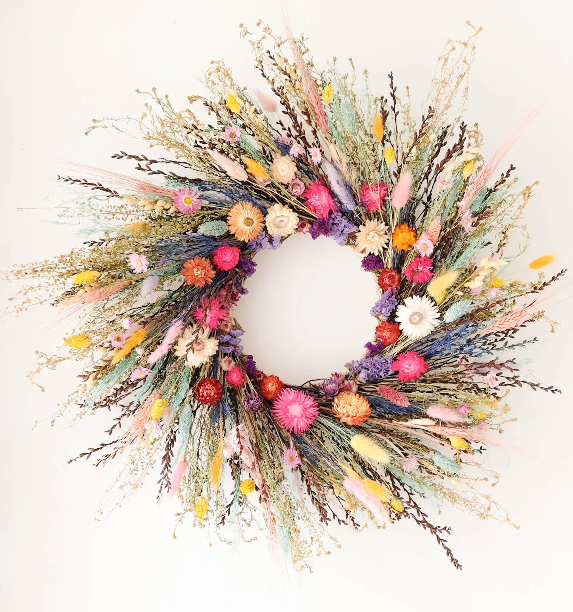 Soah Flowers is a cut flower garden and floral design studio based just ...