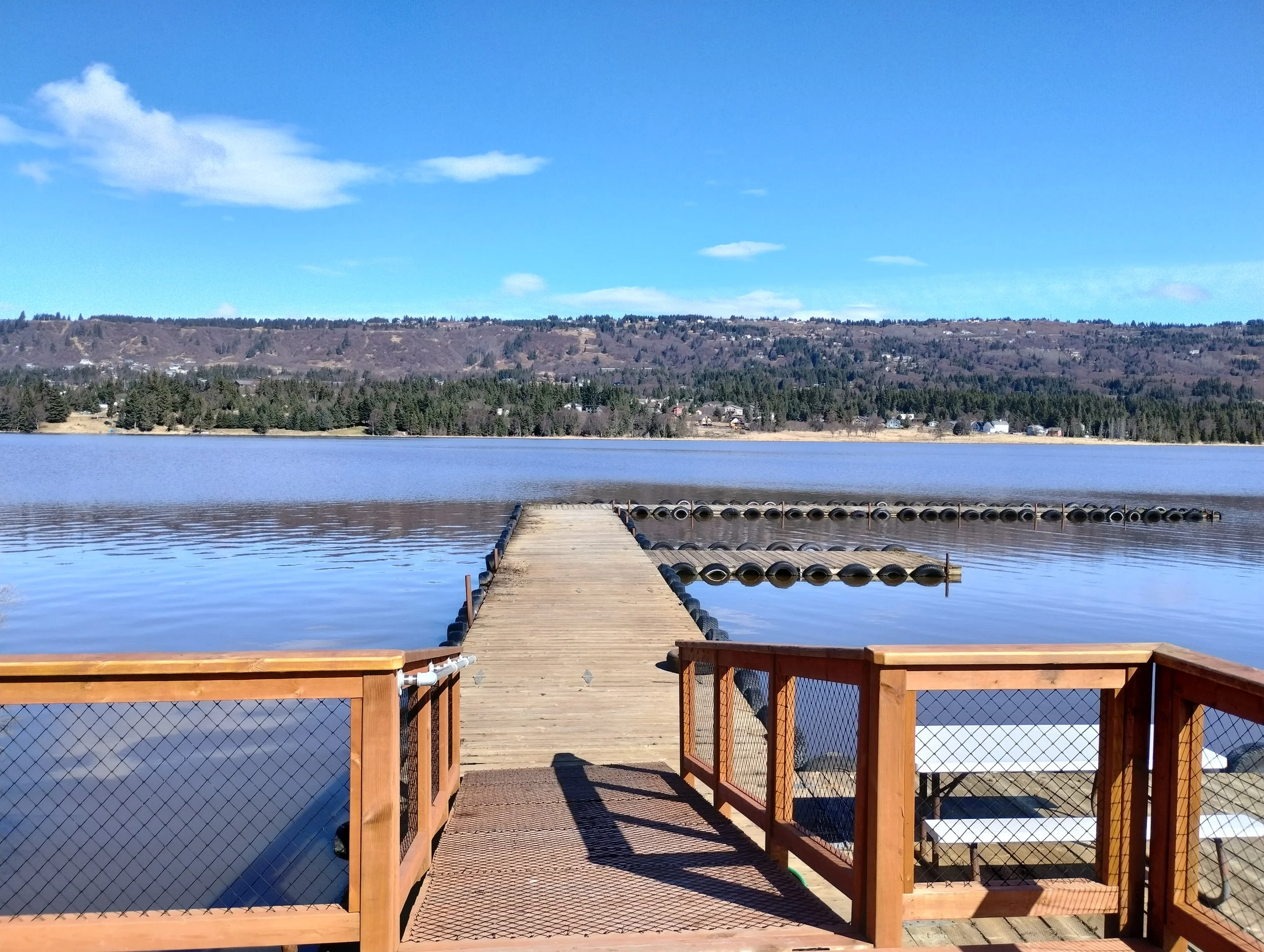 Lodging, Dining, and Events on Beluga Lake Homer, Alaska