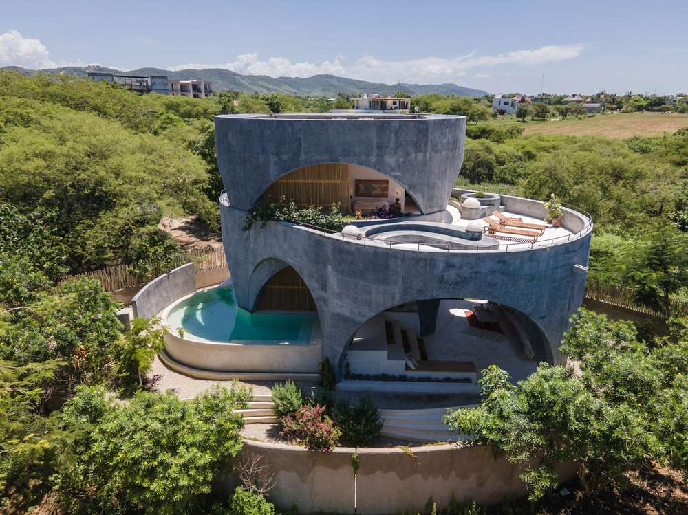 CASA TORO — ESTUDIOCARROLL
