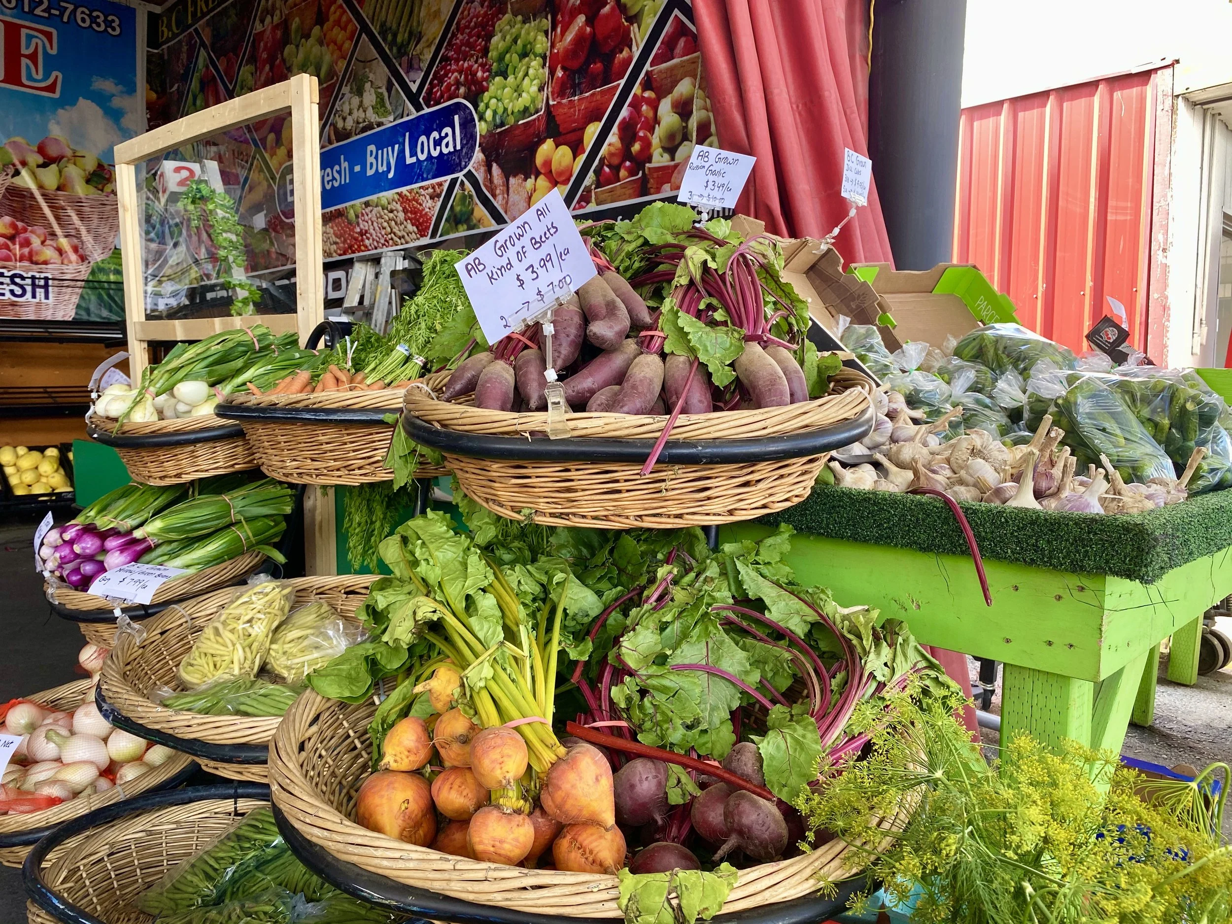 Fresh Food & Grocery Crossroads Market Calgary — Crossroads Market