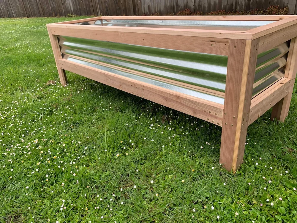Daniel's Custom Cedar Boxes