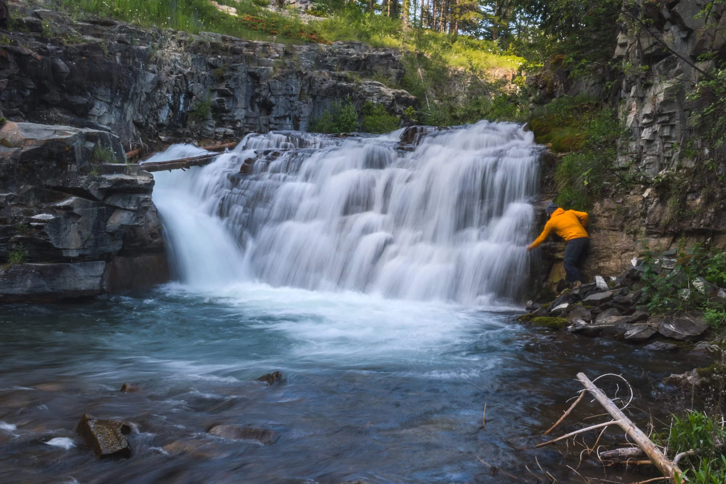 15 AMAZING CROWSNEST PASS WATERFALLS — Seeing the Elephant | Canada ...