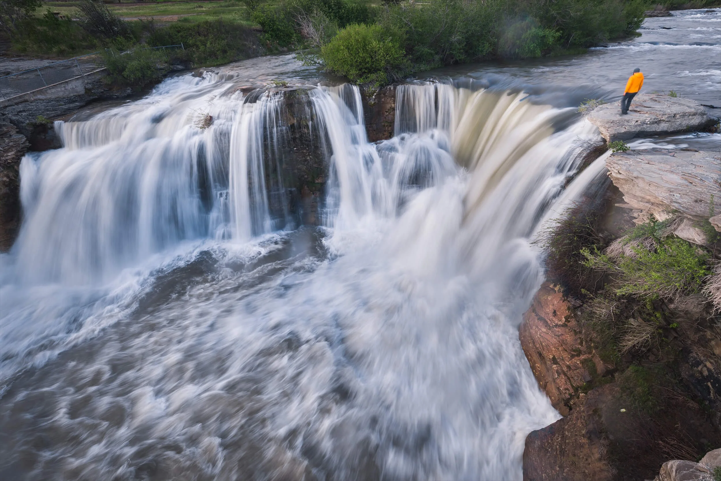 15 AMAZING CROWSNEST PASS WATERFALLS — Seeing the Elephant | Canada ...