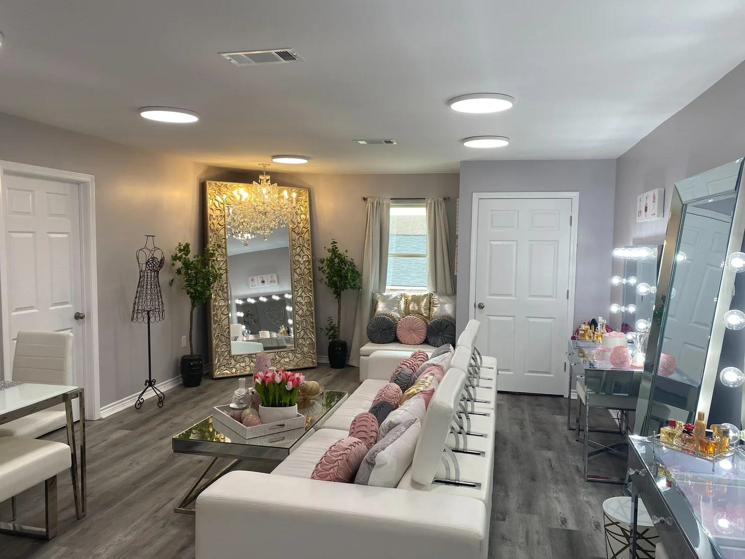 VIP Experience — The Golden Doors