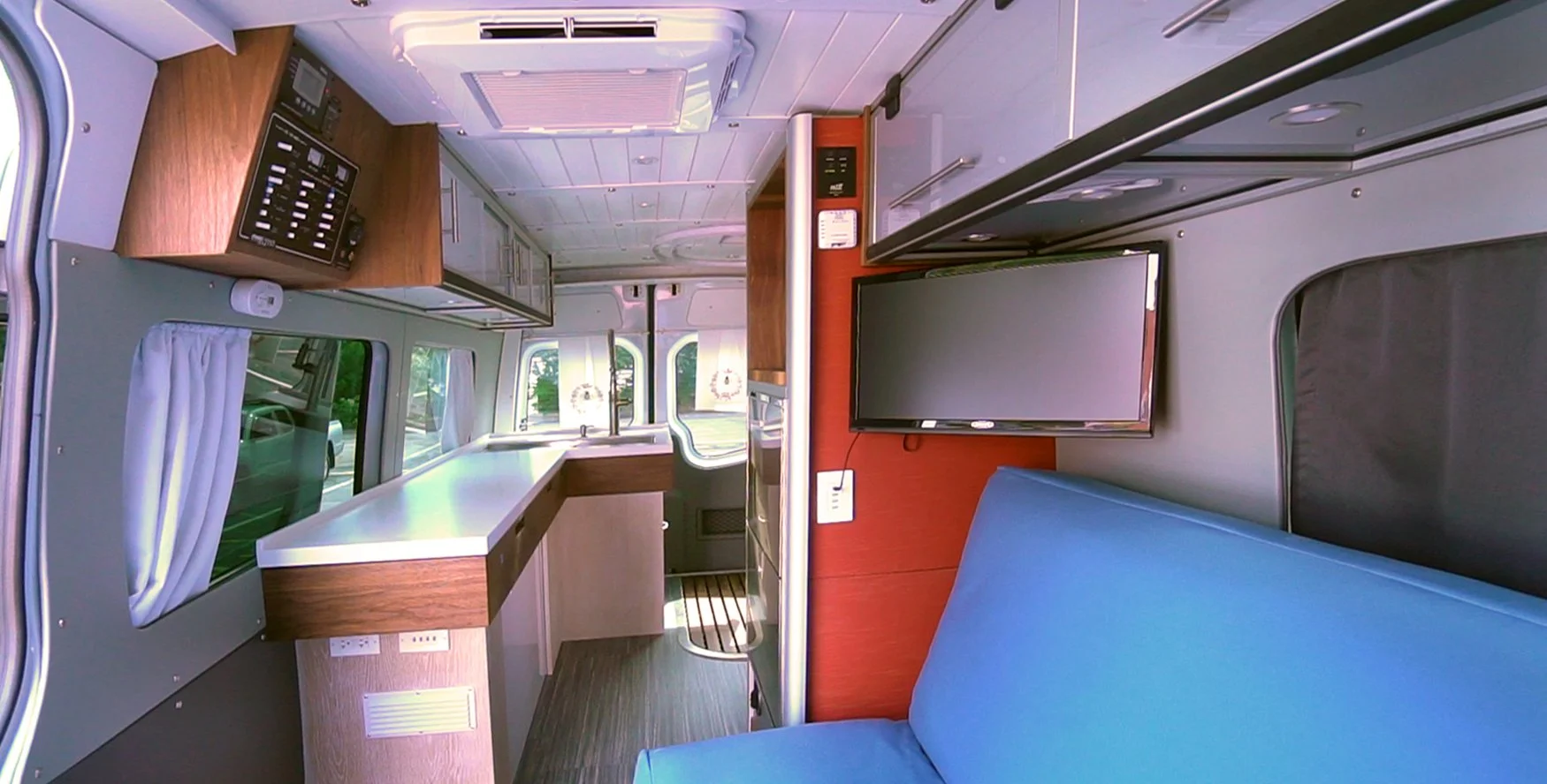 HUMBLE ROAD, LLC Custom tailored camper vans