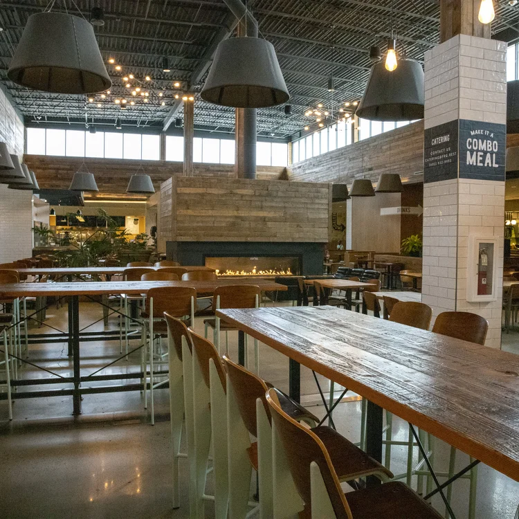Flagship Commons — Flagship Restaurant Group - Portfolio