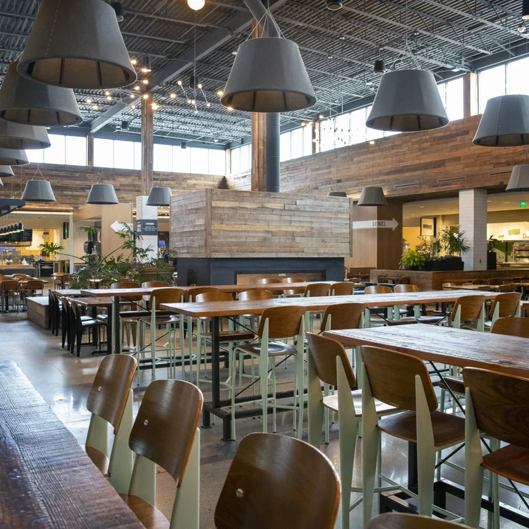 Flagship Commons — Flagship Restaurant Group - Portfolio