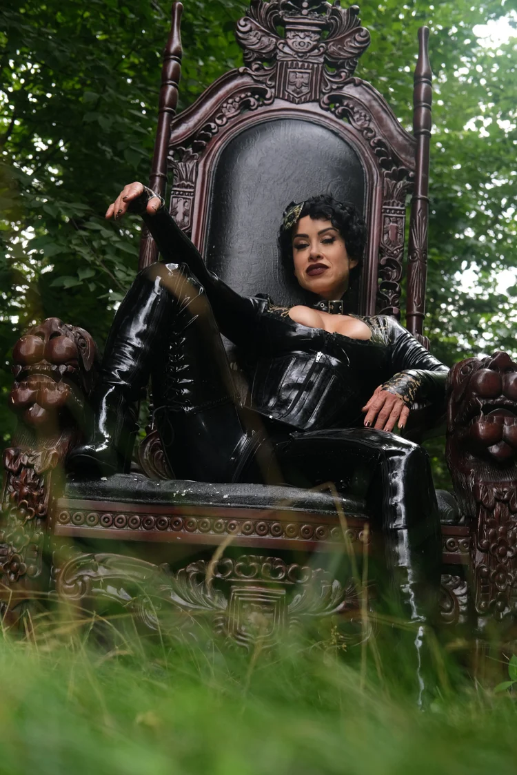 BIo — Yes Queen Pea