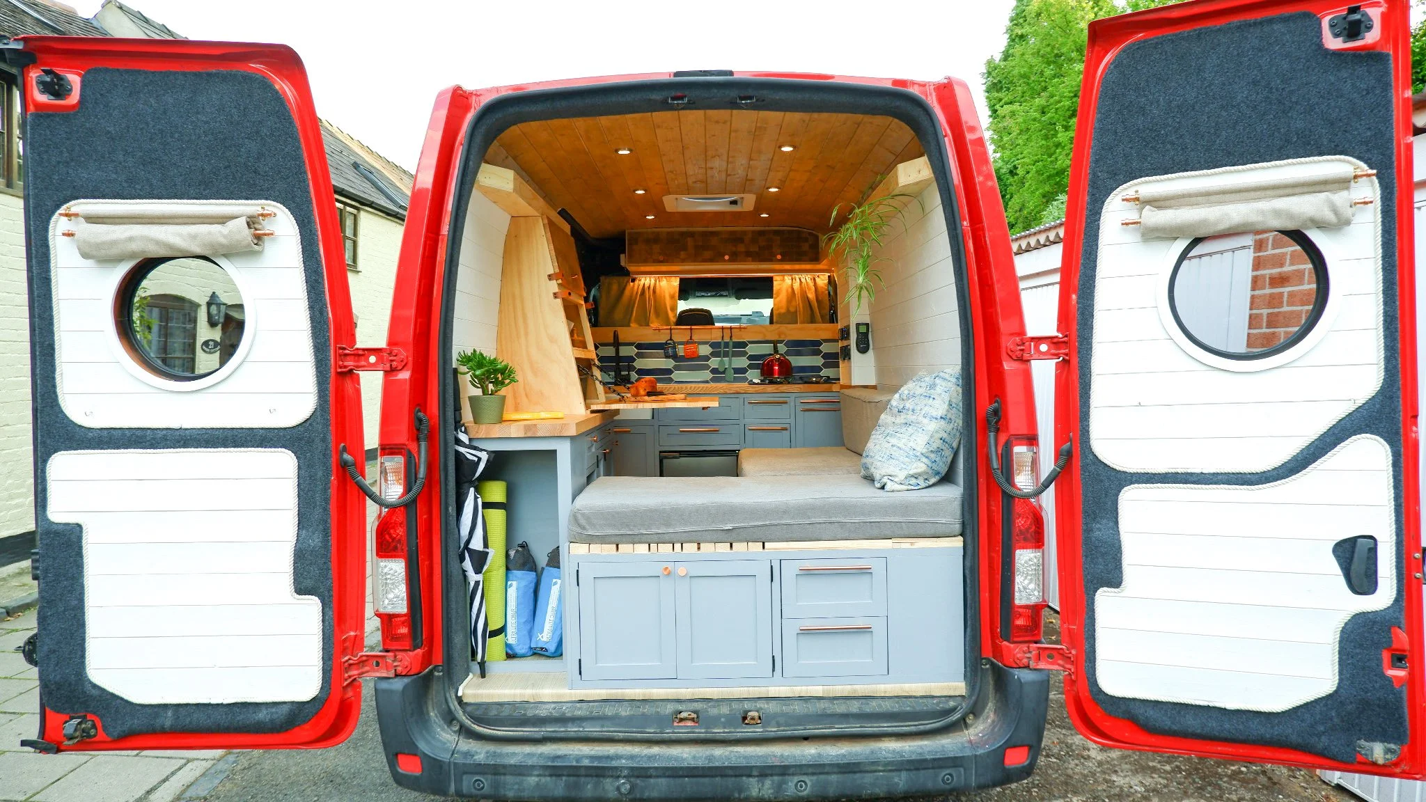 Gallery 3 — Moveable Routes