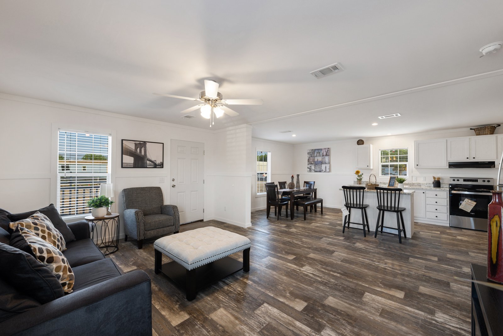Lake Manor 28x52 3 Bed 2 Bath (1,387 Sq Ft) — Florida Value Homes
