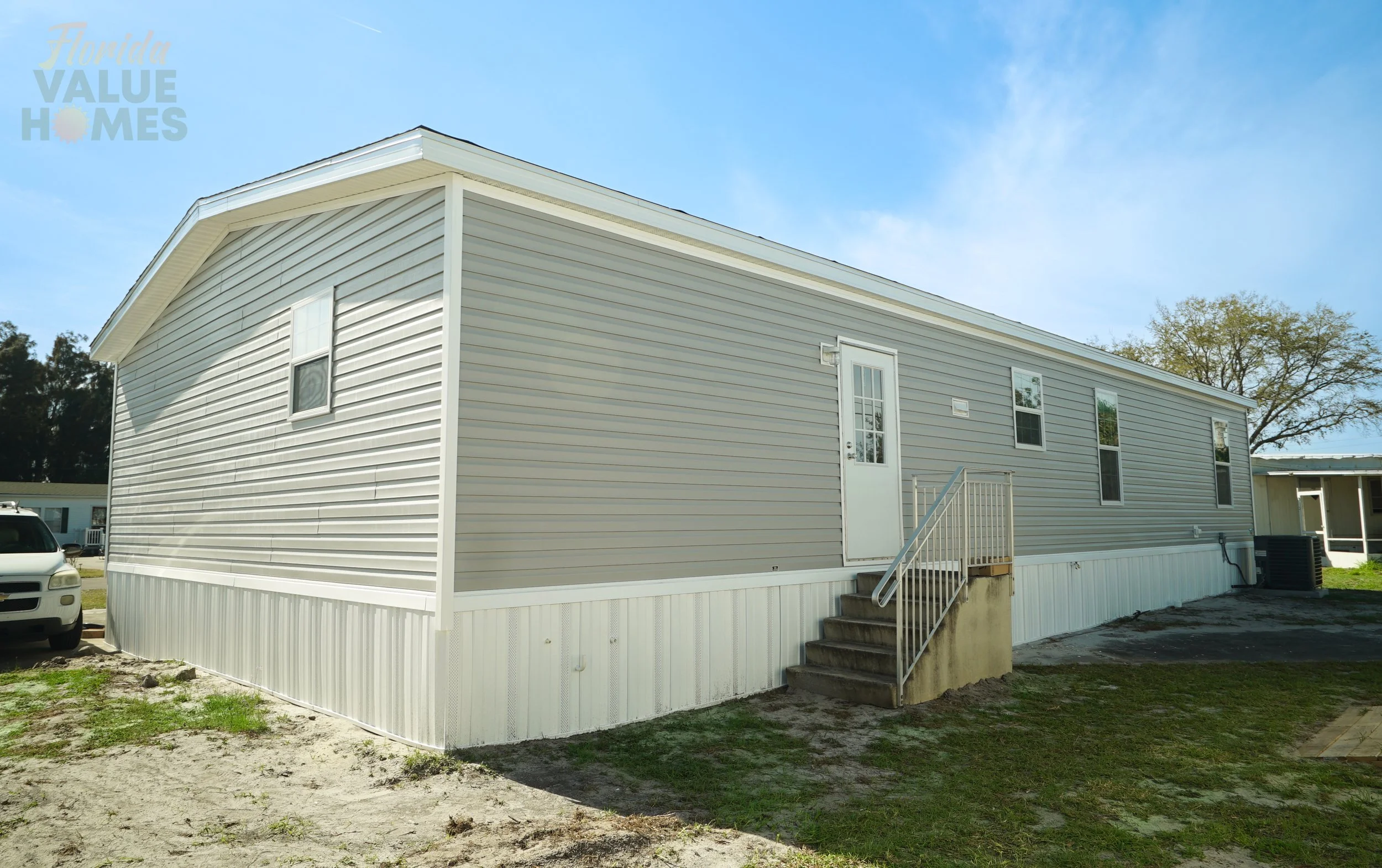 Lake Manor 28x56 3 Bed 2 Bath CENTER LR (1,493 Sq Ft) — Florida Value Homes