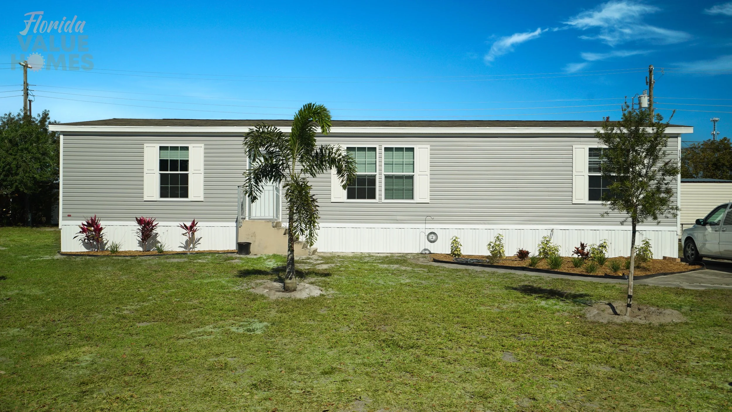 Lake Manor 28x56 3 Bed 2 Bath CENTER LR (1,493 Sq Ft) — Florida Value Homes
