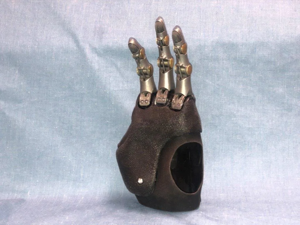 Gallery 2 — New Wave Prosthetics Inc.