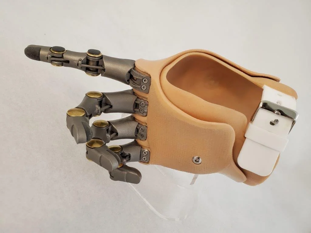 Gallery 2 — New Wave Prosthetics Inc.