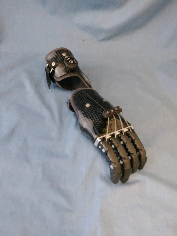 Gallery 2 — New Wave Prosthetics Inc.