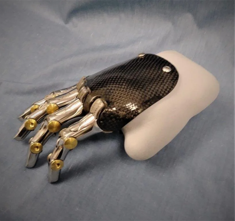 Gallery 2 — New Wave Prosthetics Inc.