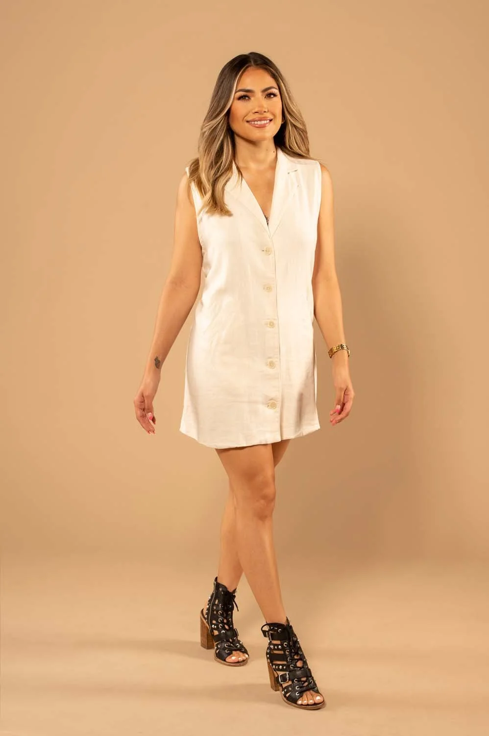 STYLISTS — Style Lounge