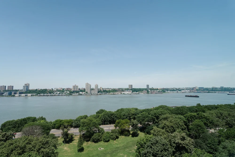 Riverside — 3F Living