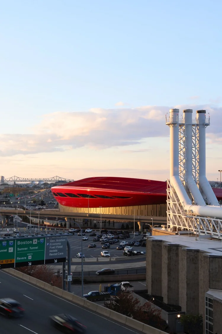 AECOM Terminal E — Ema Peter Photography