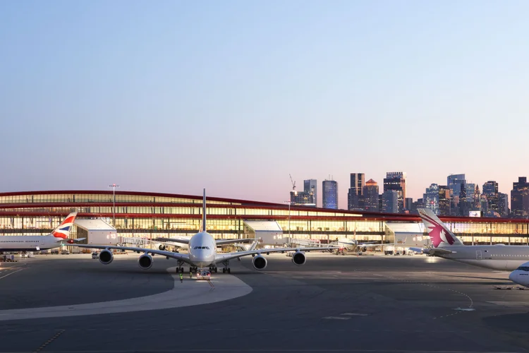 AECOM Terminal E — Ema Peter Photography