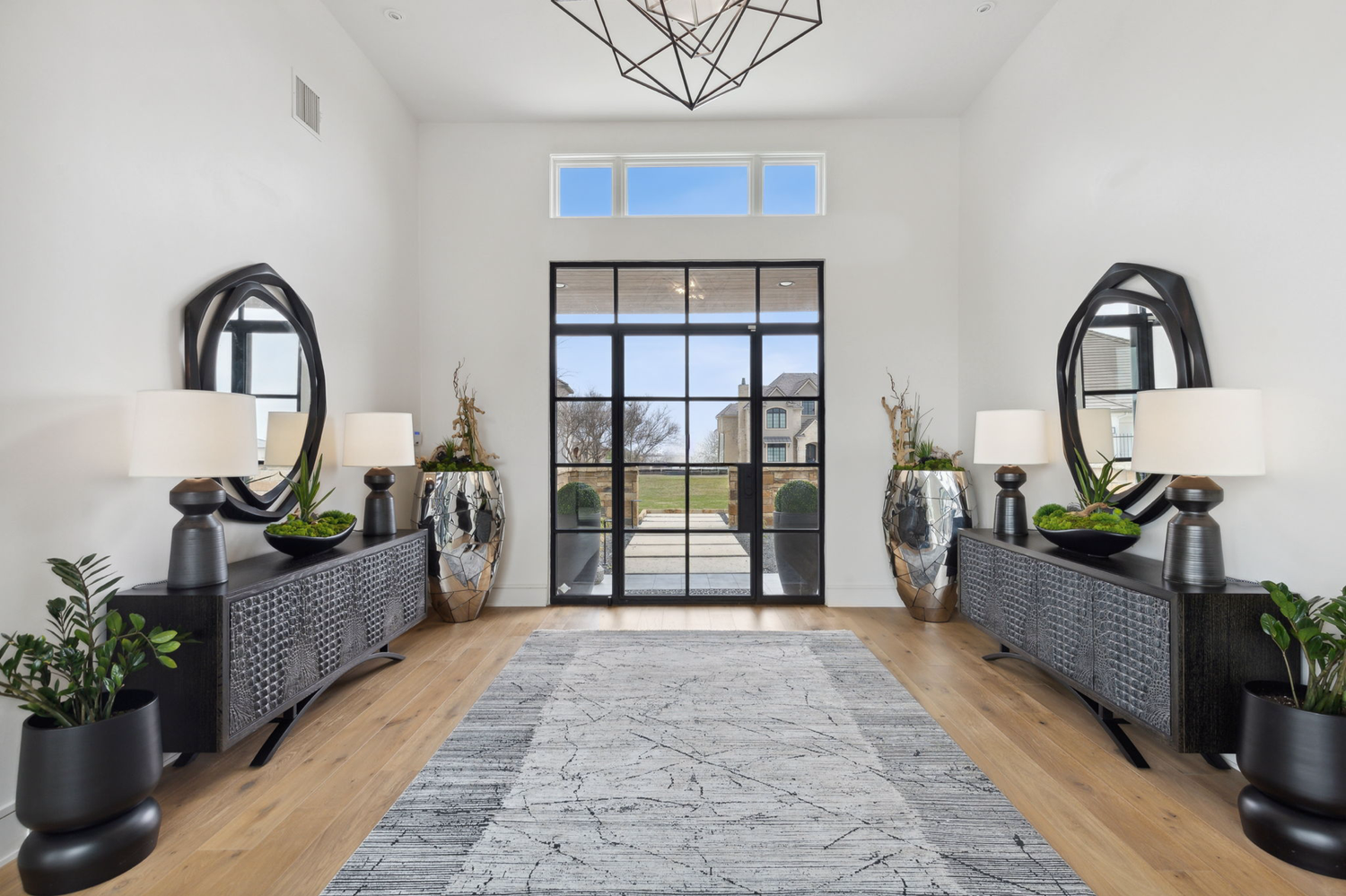 Entryways That Make for a Grand Entrance | Entryway Design | SSI