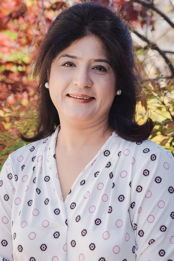 Lori Curry's Instagram, Twitter & Facebook on IDCrawl