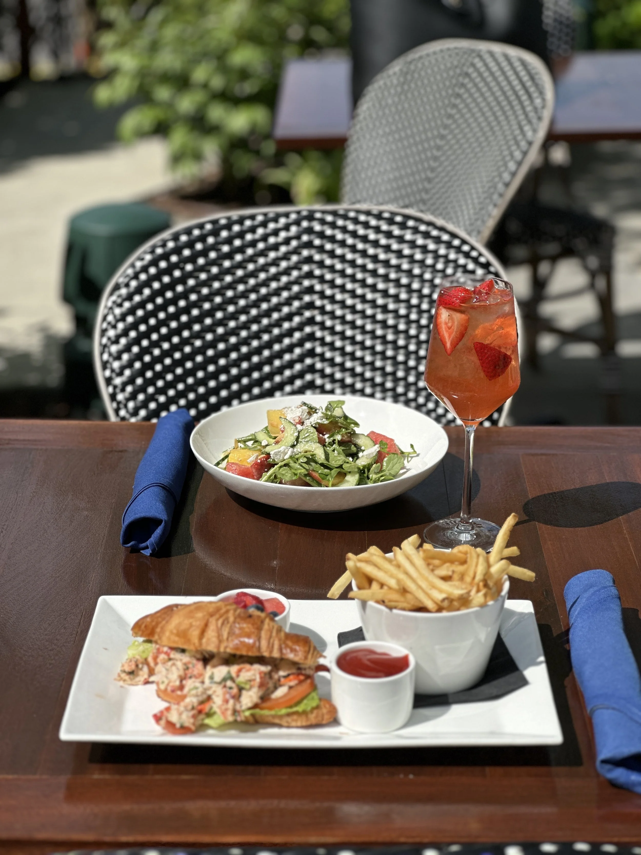 Dining — The Chequit