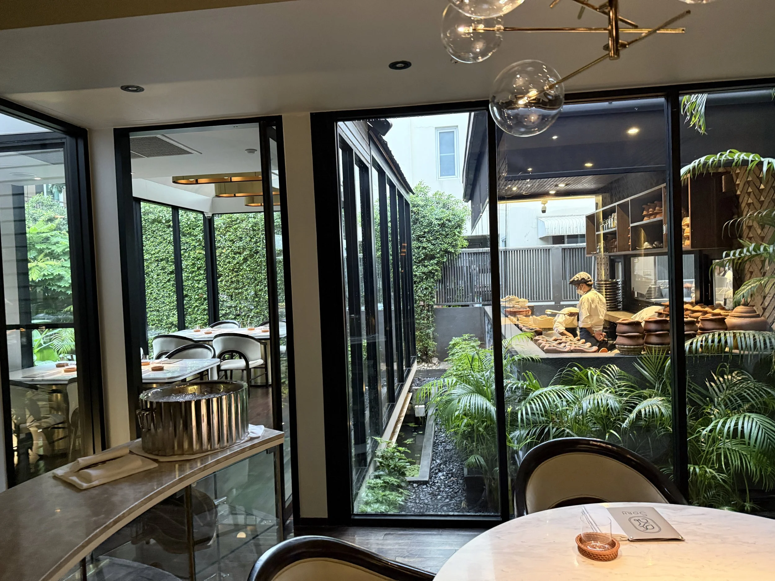Sorn Bangkok Thailand _ Hotel Sorn Reservations – YZIP