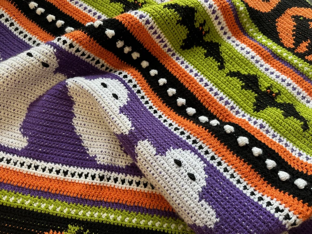Halloween Dreams Crochet Blanket Pattern - US Terms — madebyanita