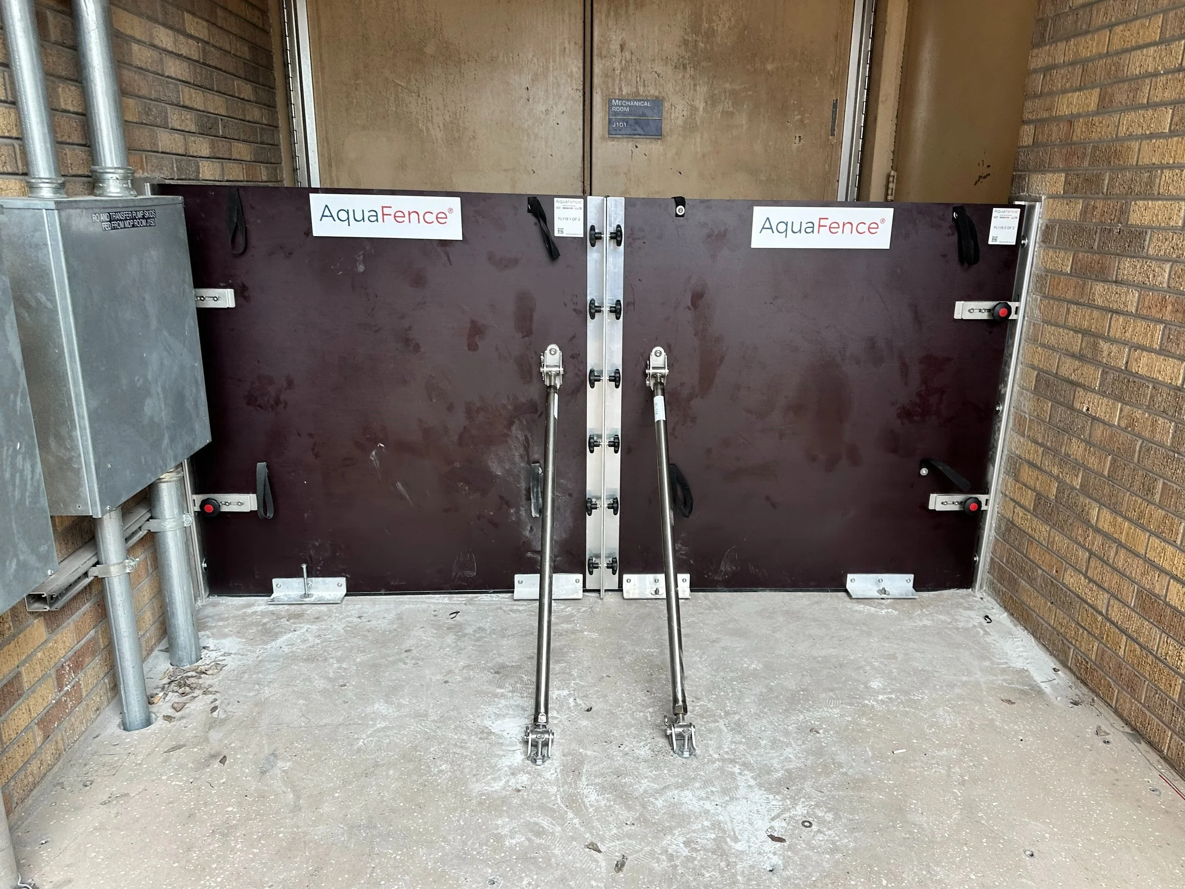 Commercial Flood Barriers | AquaFence