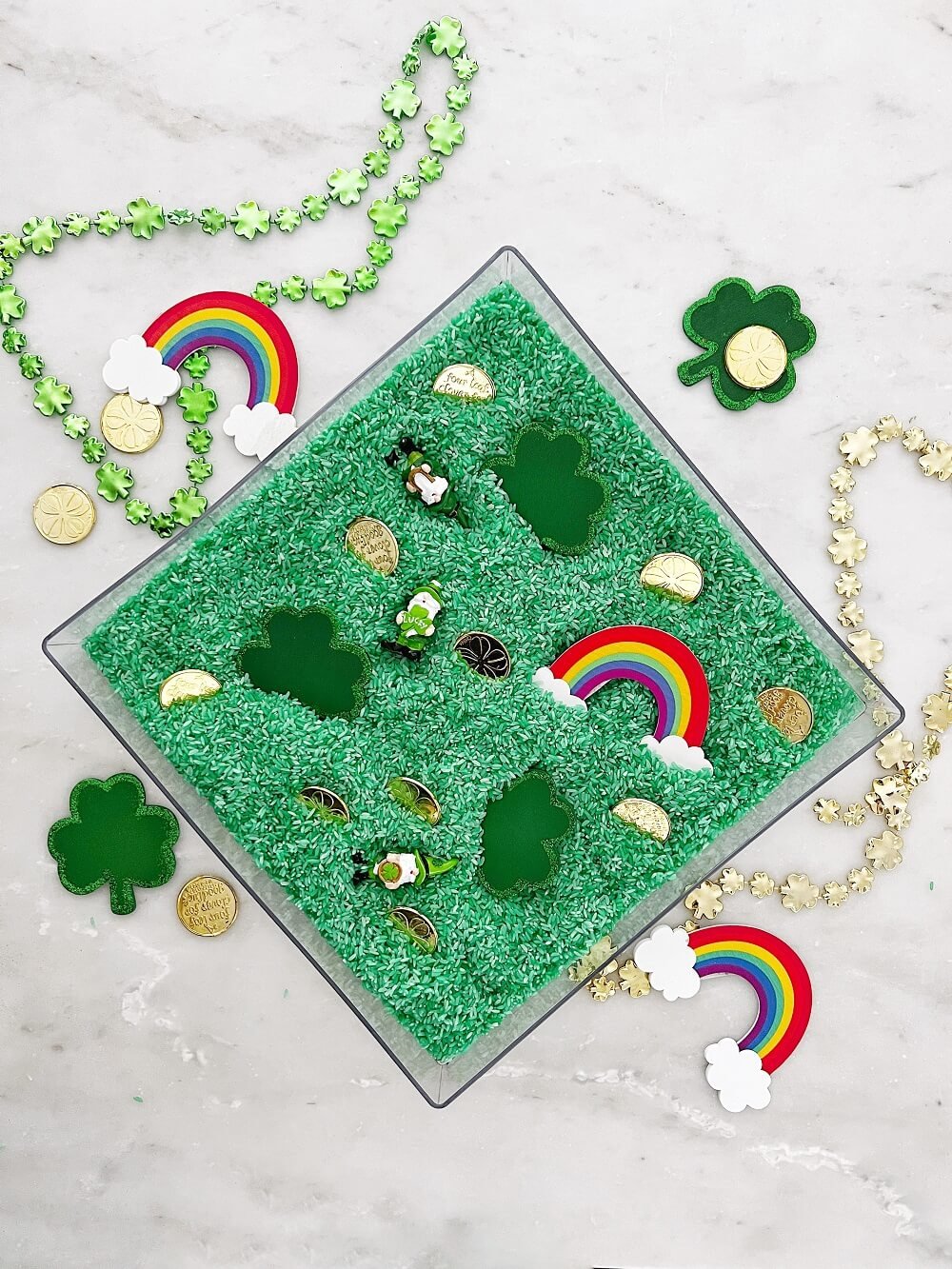 Taste-Safe St. Patrick's Day Sensory Bin for Toddlers - How to Make One ...