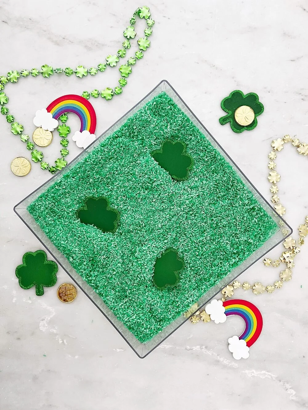 Taste-Safe St. Patrick's Day Sensory Bin for Toddlers - How to Make One ...