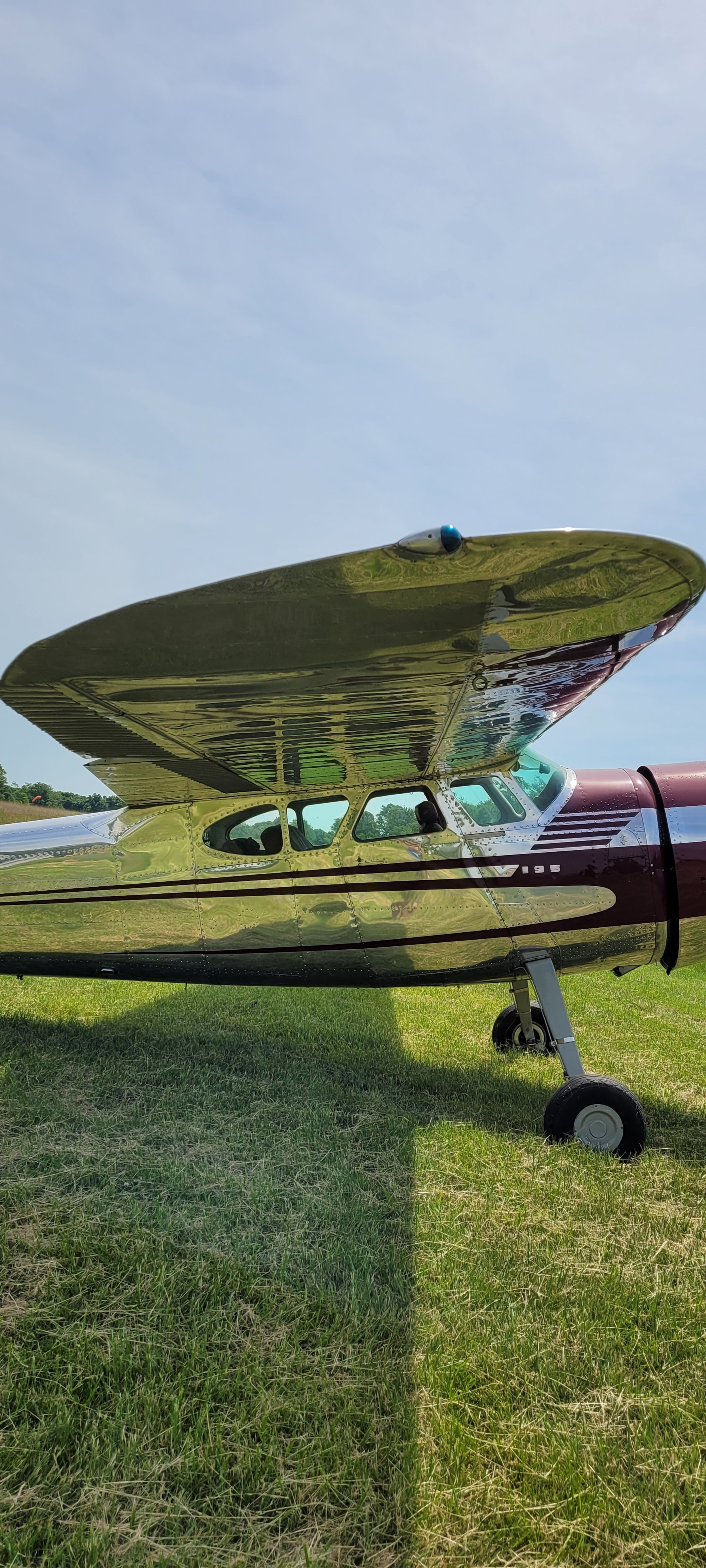 N195PW - Cessna 195 (450hp) — Barron Aviation