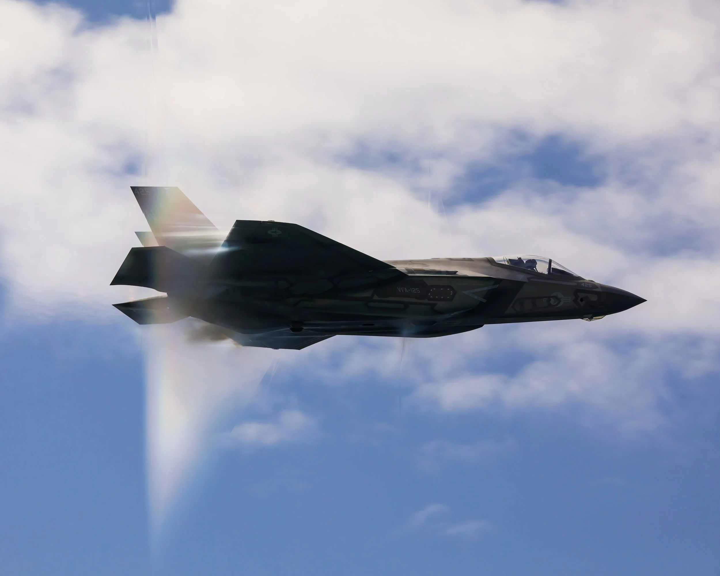 USN F-35C Lighting II Demo — Pacific Airshow Huntington Beach