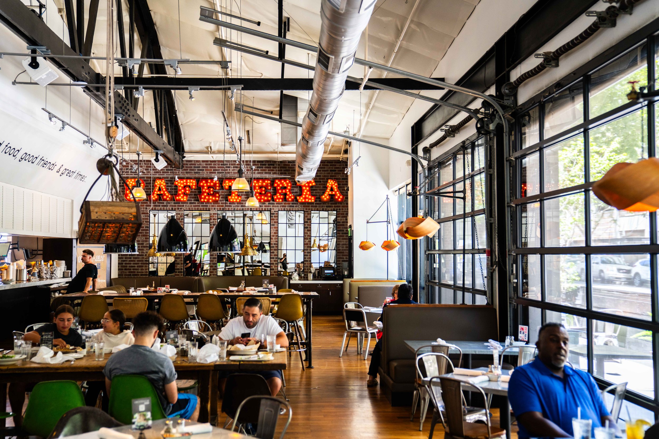 Cafeteria 15L — Sacramento Food Review