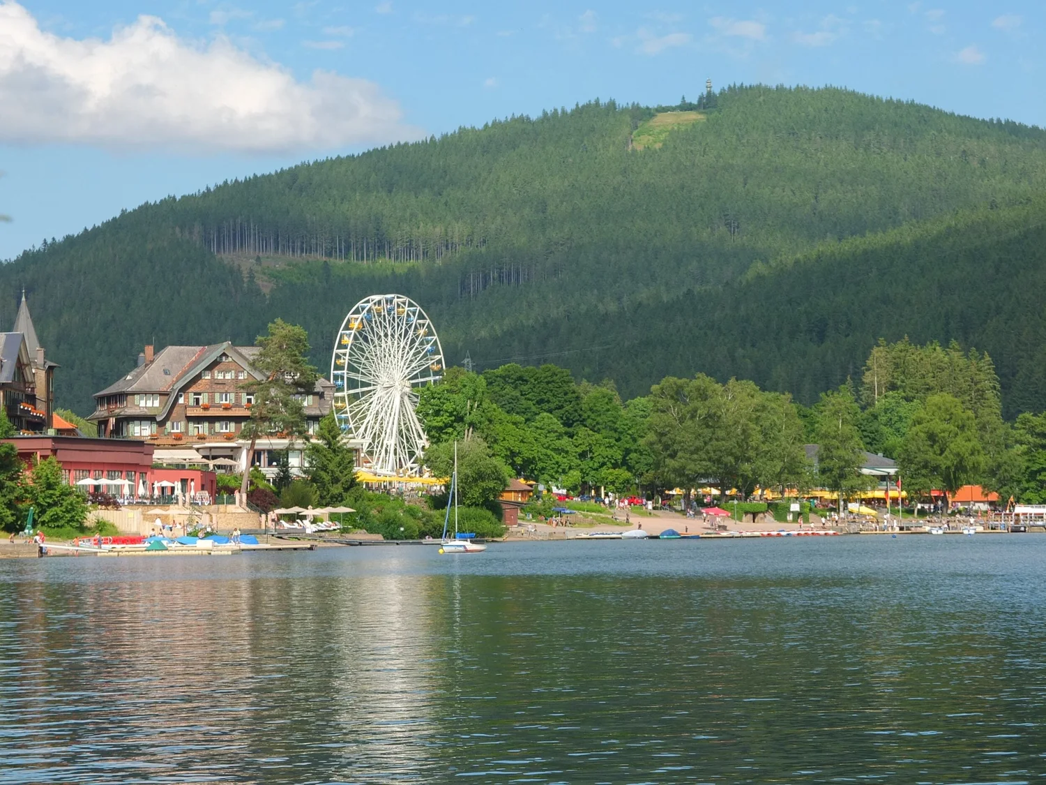 Titisee, Germany (2023): An Enchanting Lake-Town Experience in the ...